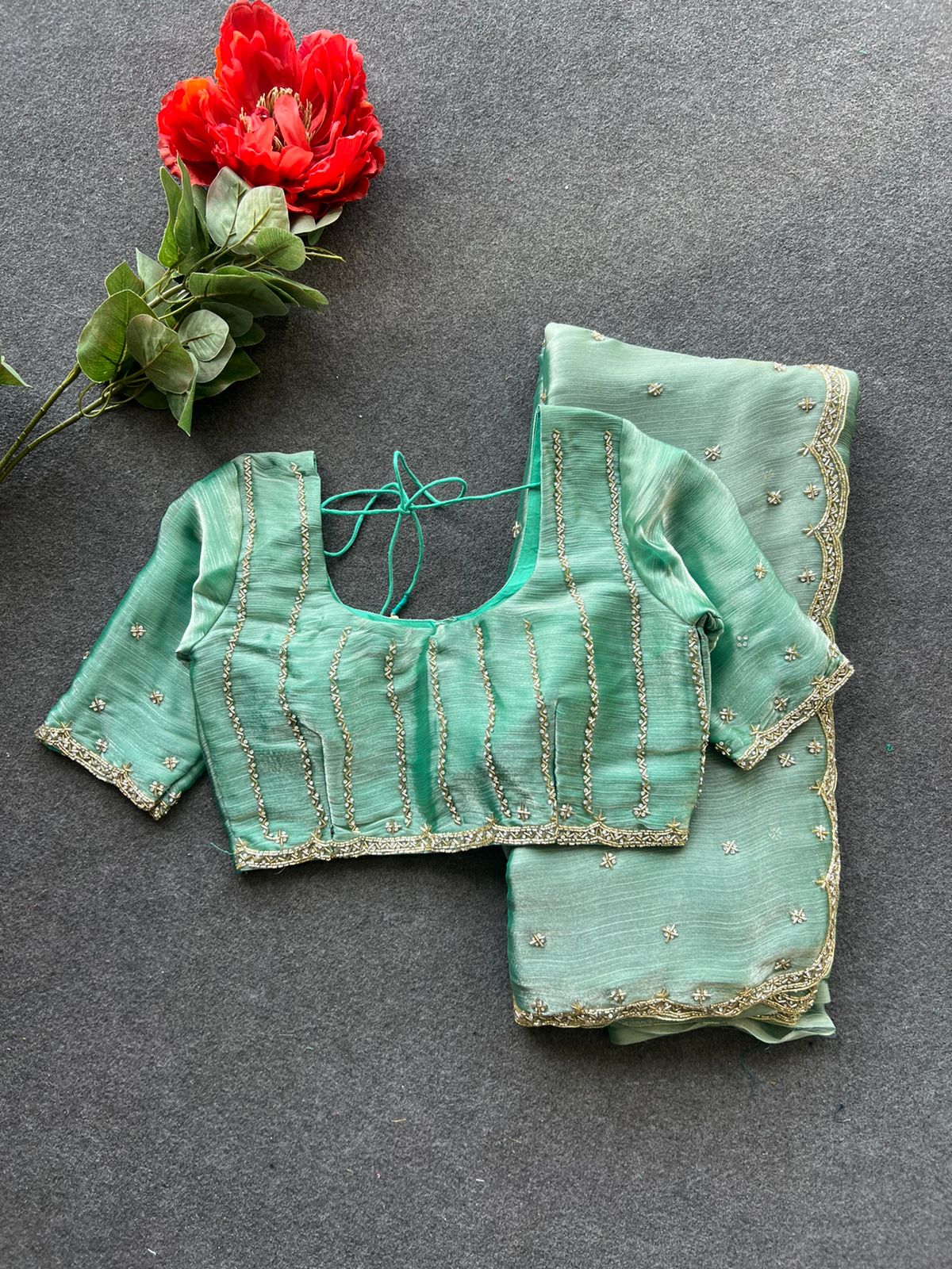 Saree FLAT 10% off – Threads